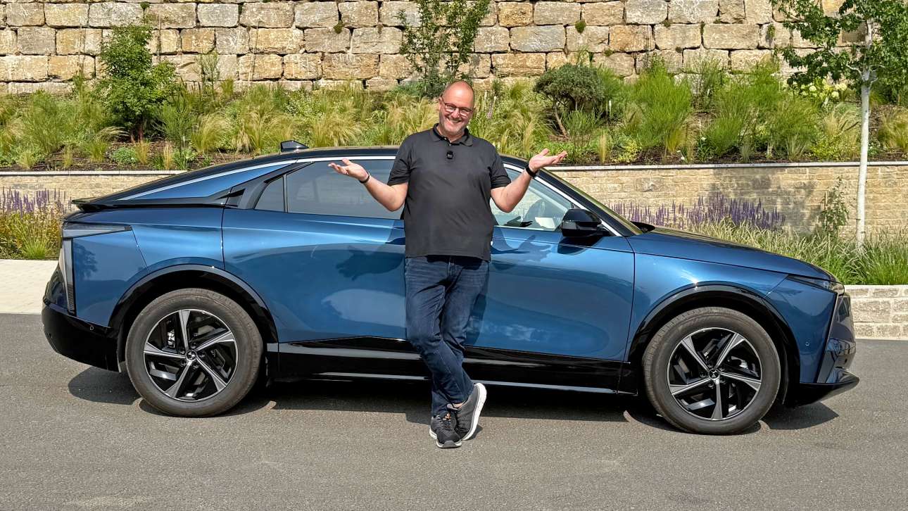 DS N°8 FWD Long Range – Probefahrt im Elektro SUV Coupé | die-autotester